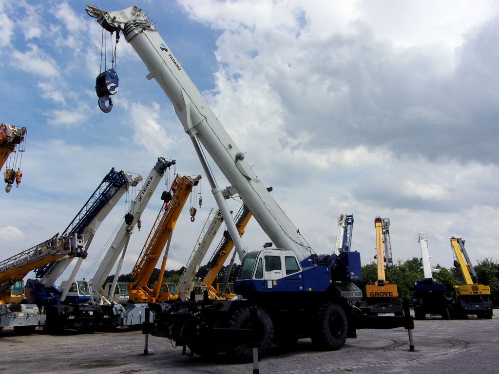 2016 - Tadano GR 1000XL-3 for sale in United States, Columbia